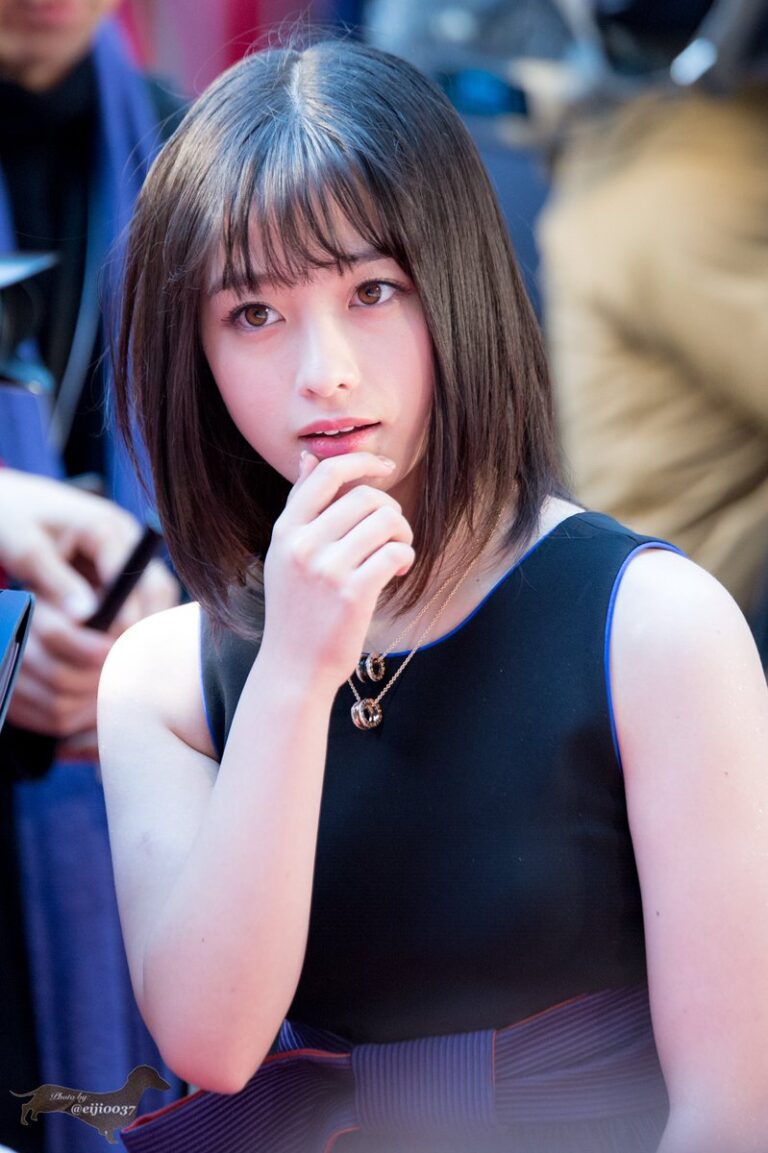 橋本環奈の体重増減の比較画像まとめ！太ったり痩せたり二重顎だったり…でもかわいい！w | menslog